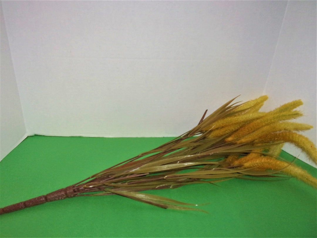 Artificial Yellow Tail Reed Bunch/ Floral/ Craft Supplies* - Etsy