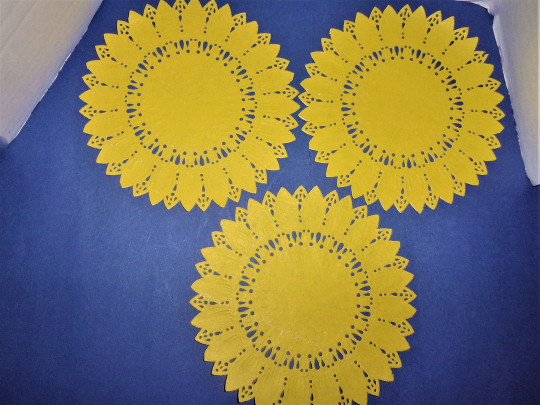 Yellow Sunflower Paper Doilies/ Set of 3/ Holiday Décor /craft Supplies ...