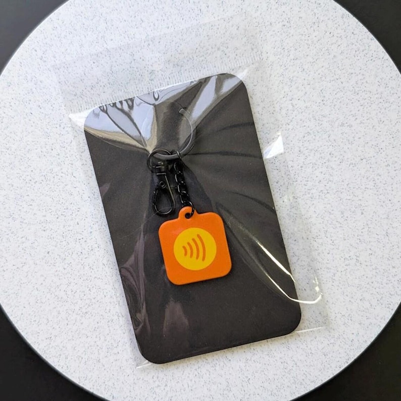Custom NFC Keychain: Personalized Social Media Business Card Link - Etsy