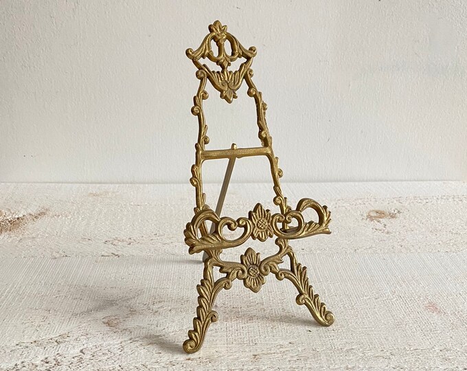 Vintage Brass Ornate Easel - Vintage Brass Decorative Stand - Brass Art ...