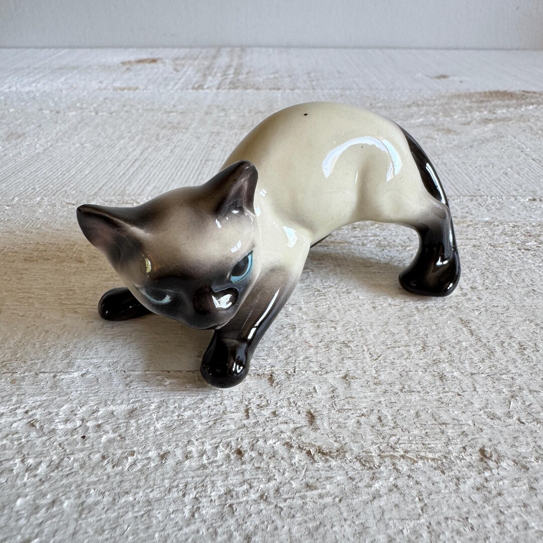 Vintage Pottery Cat Figurine - Vintage Siamese Cat Ceramic Decor - Made ...