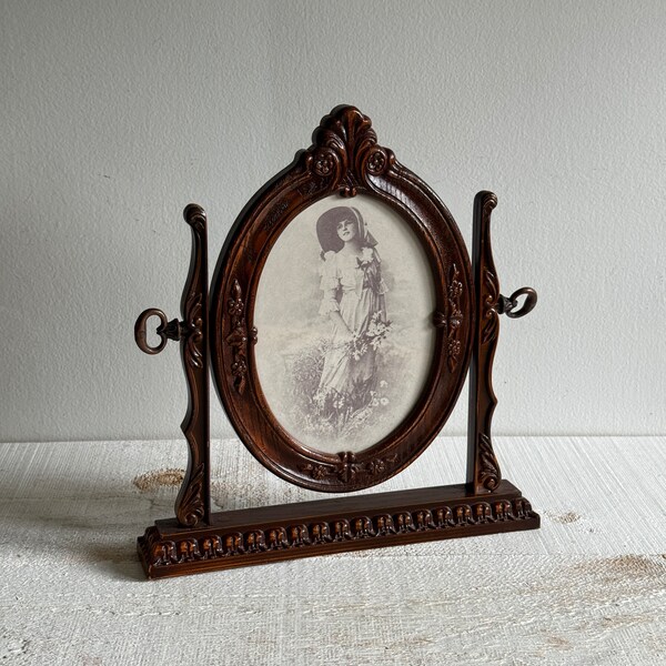 Victorian Frame - Etsy