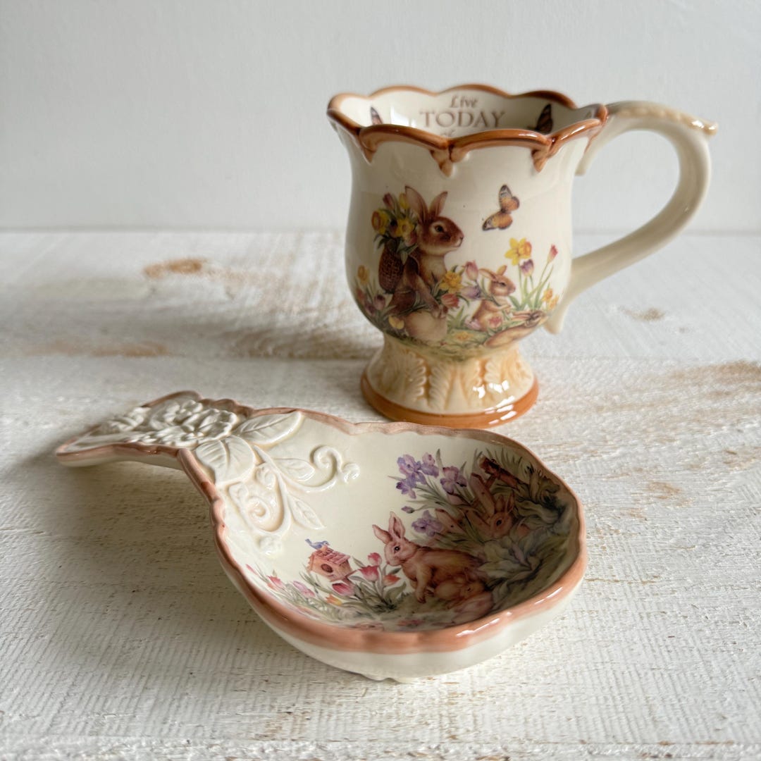 Vintage Cracker Barrel Easter Treasures Spoon Rest and Mug Easter Bunny ...