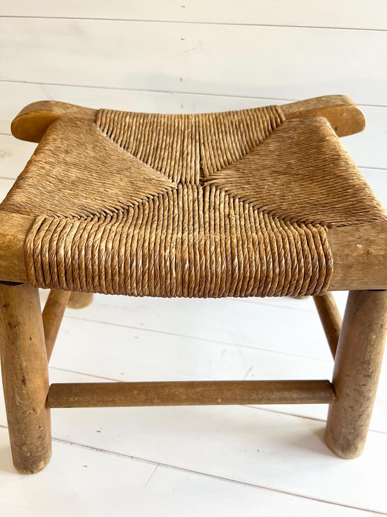 Vintage Woven Rush Seat Stool Vintage Saddle Seat Rustic Primitive Wood ...