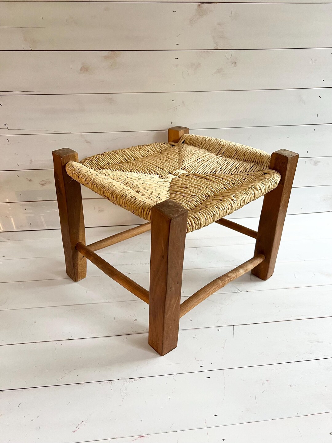 Vintage Woven Rush Seat Stool Vintage Wood Seat Rustic Primitive Wood ...