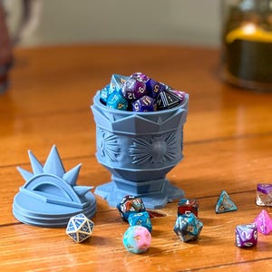 Paladin Dice Box Table Top Roll Playing Cosplay Props Dungeons and ...