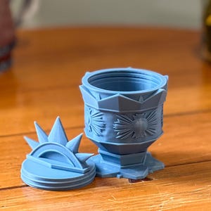 Paladin Dice Box Table Top Roll Playing Cosplay Props Dungeons and ...