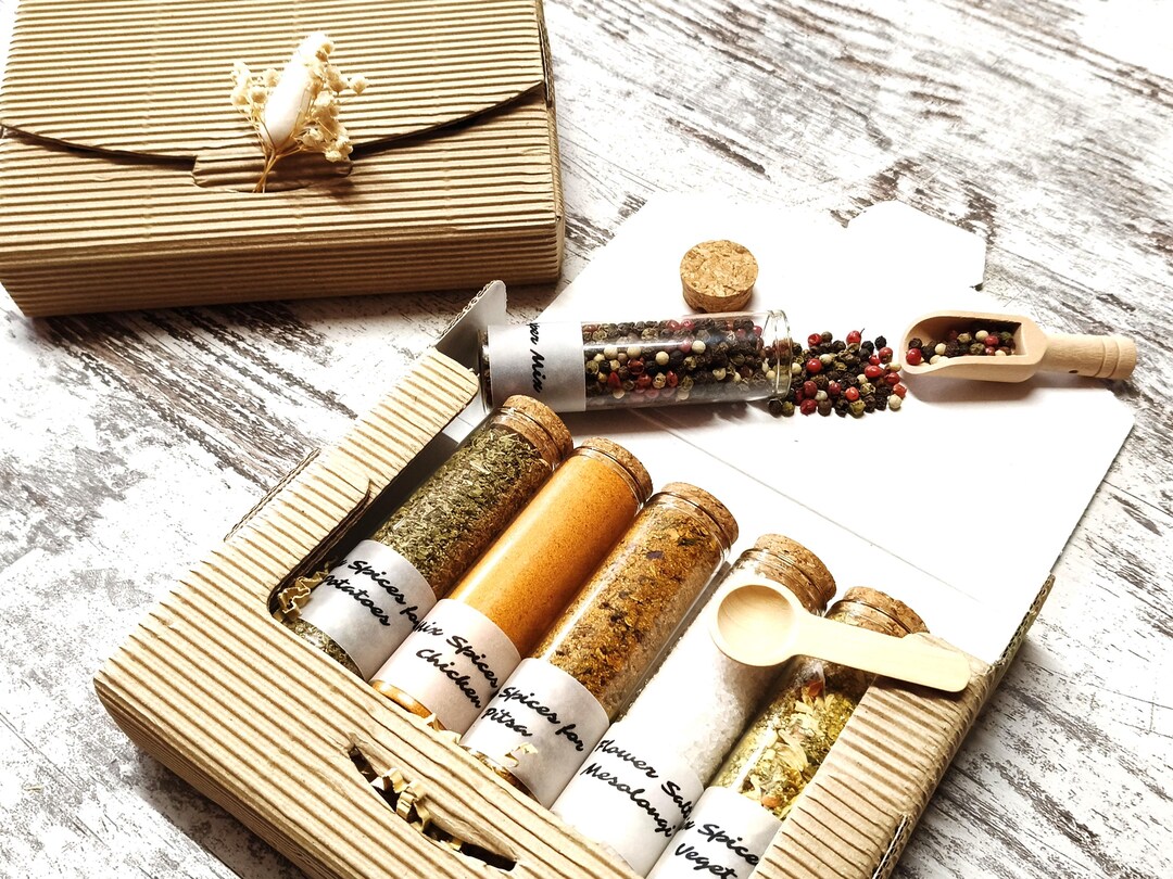 Gourmet Spice Sampler Set: Chicken, Potatoes, Pizza, Vegeta, Flower ...