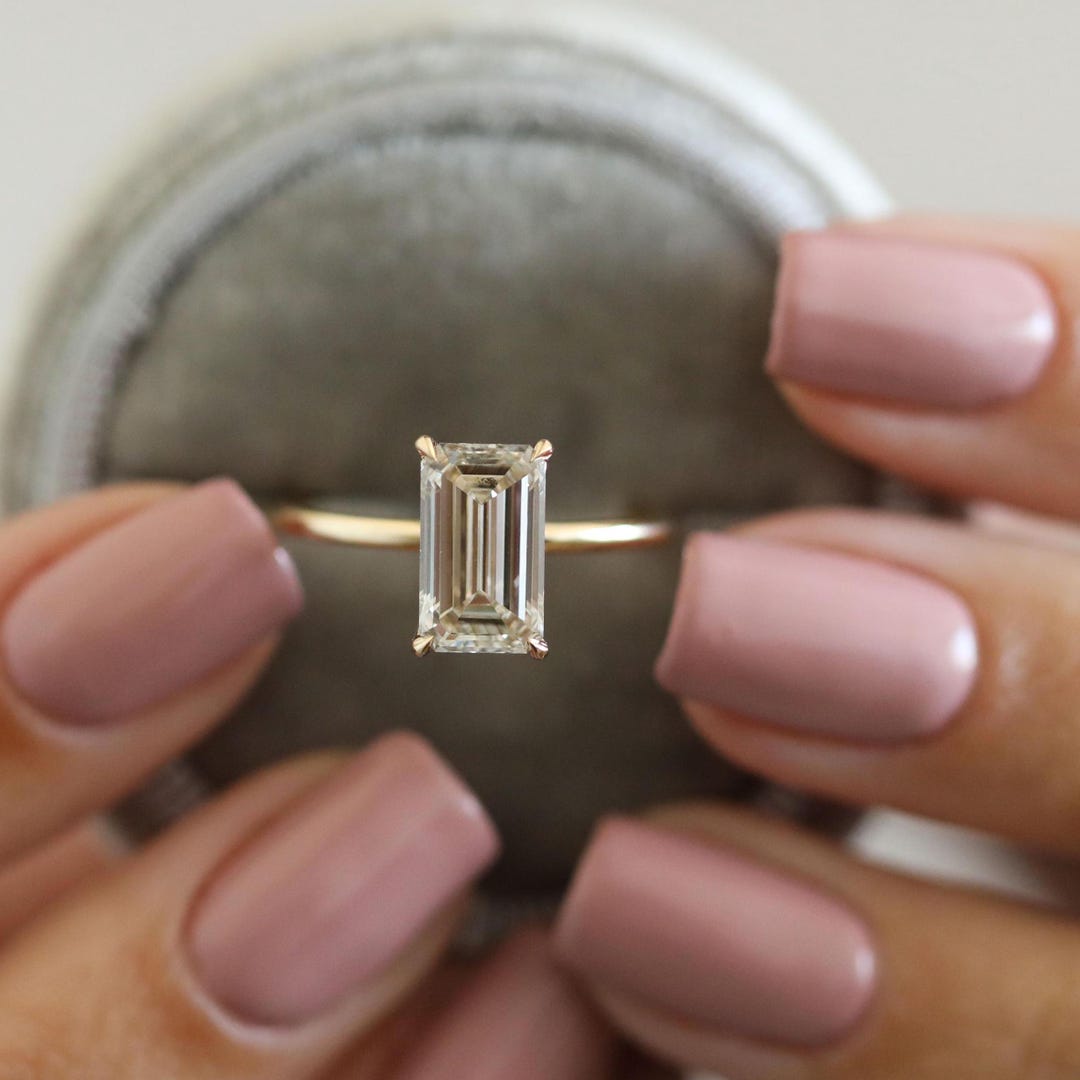 1.5 Carat Elongated Emerald Diamond Engagement Ring,solitaire Emerald ...