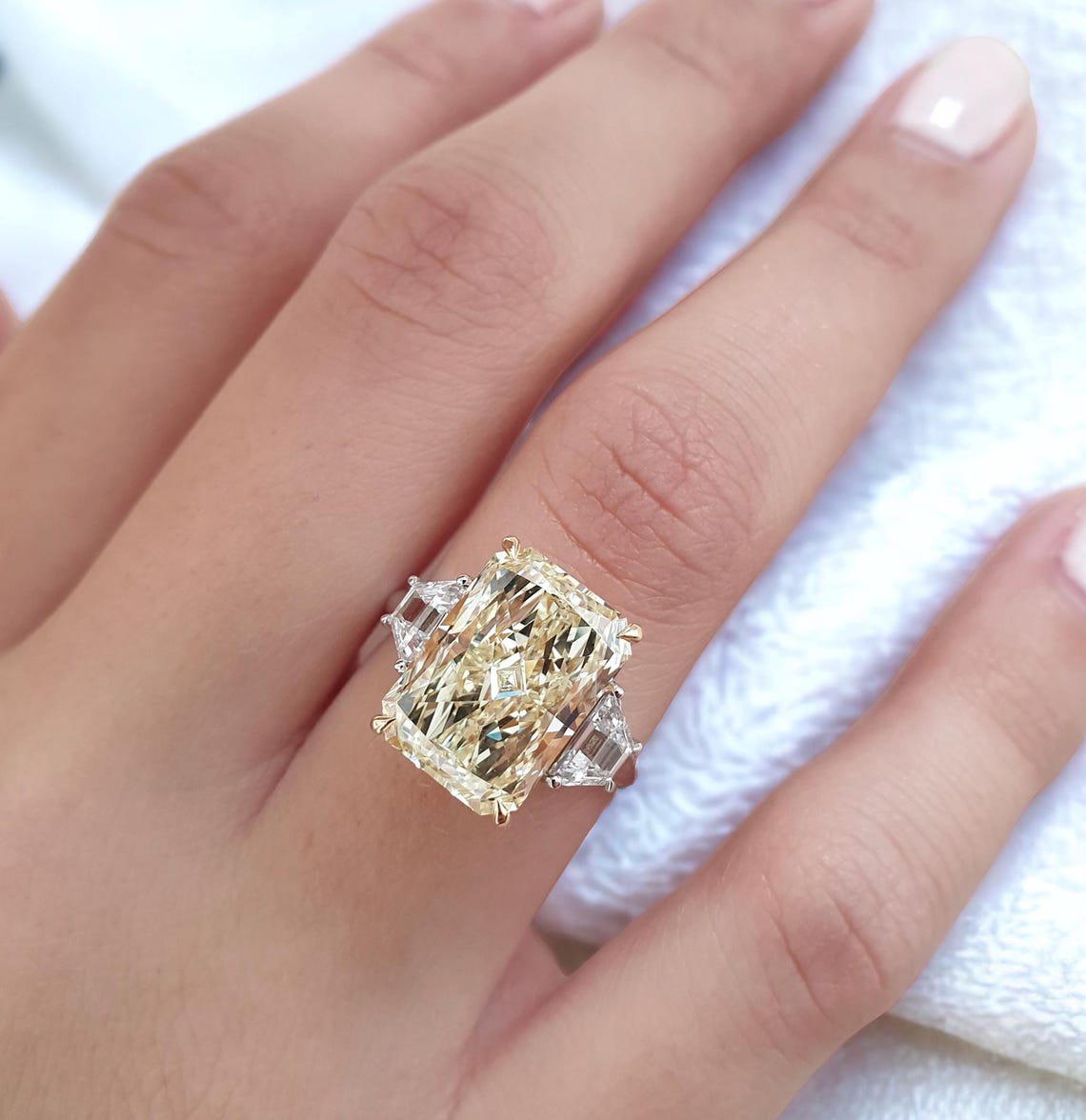 6 Carat Radiant Diamond Ring,6 Carat Fancy Yellow Radiant Engagement Ring,three Stone Radiant ...