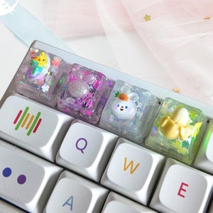 Cute Glitter Artisan Resin Keycaps | Custom Bunny Frosty Glittery ...