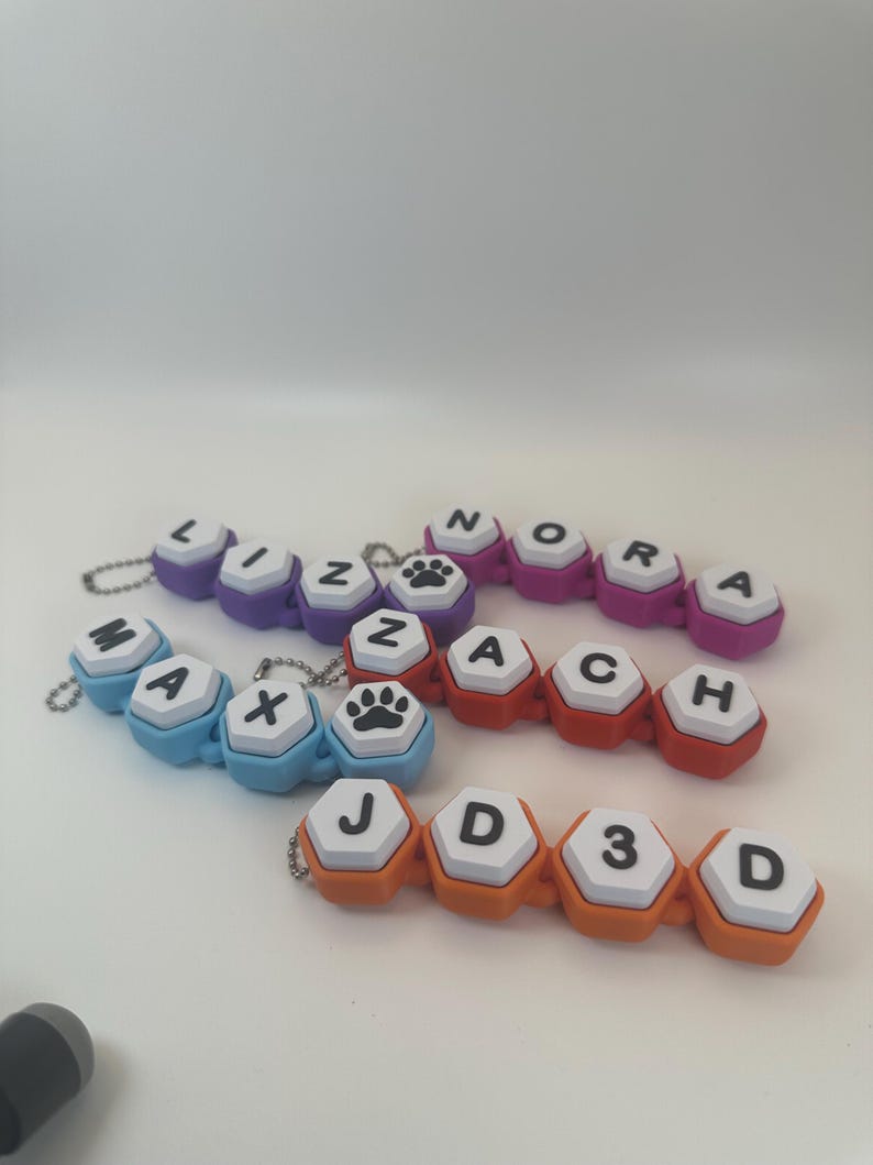 Custom Name Clicker Keychain Fidget - Etsy