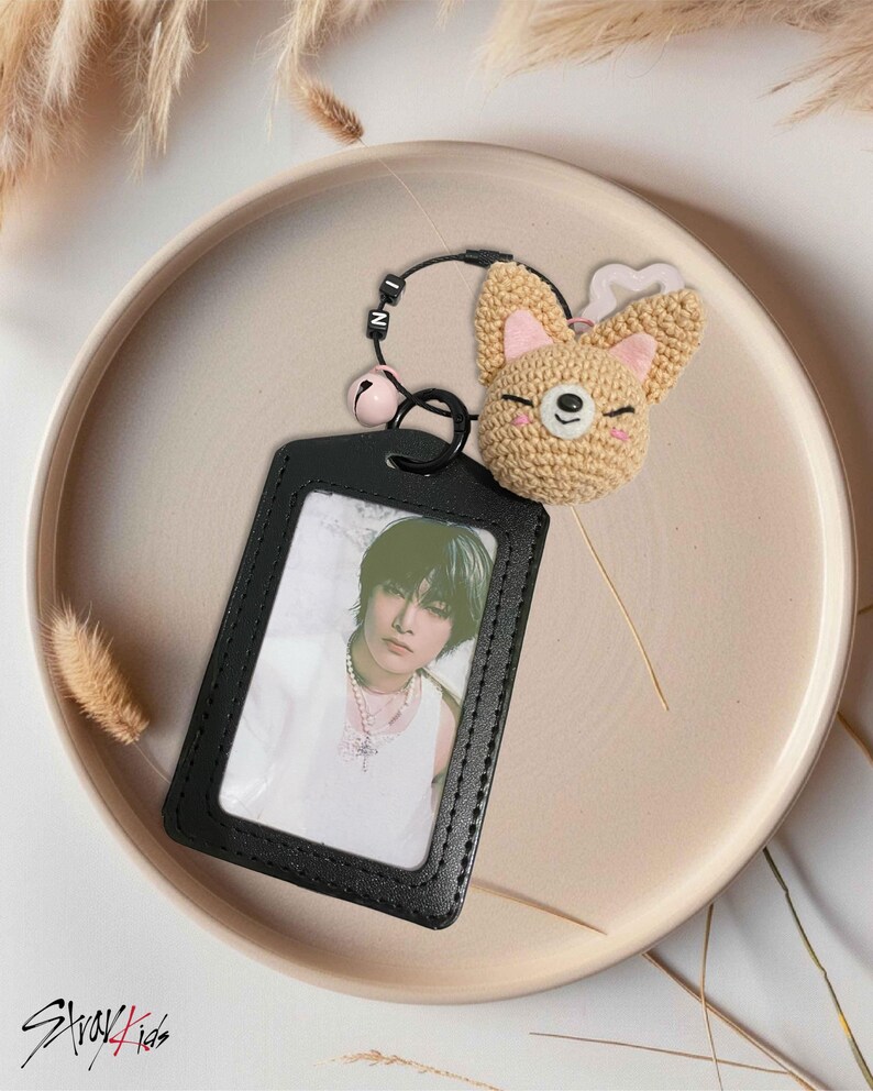 SKZOO Crochet Keychain & Leather Photocard Holder. Stray Kids, Wolfchan ...