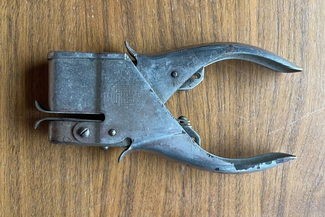 Bump Paper Fastner Co Paper Hole Punch Paper Fastner La Crosse ...
