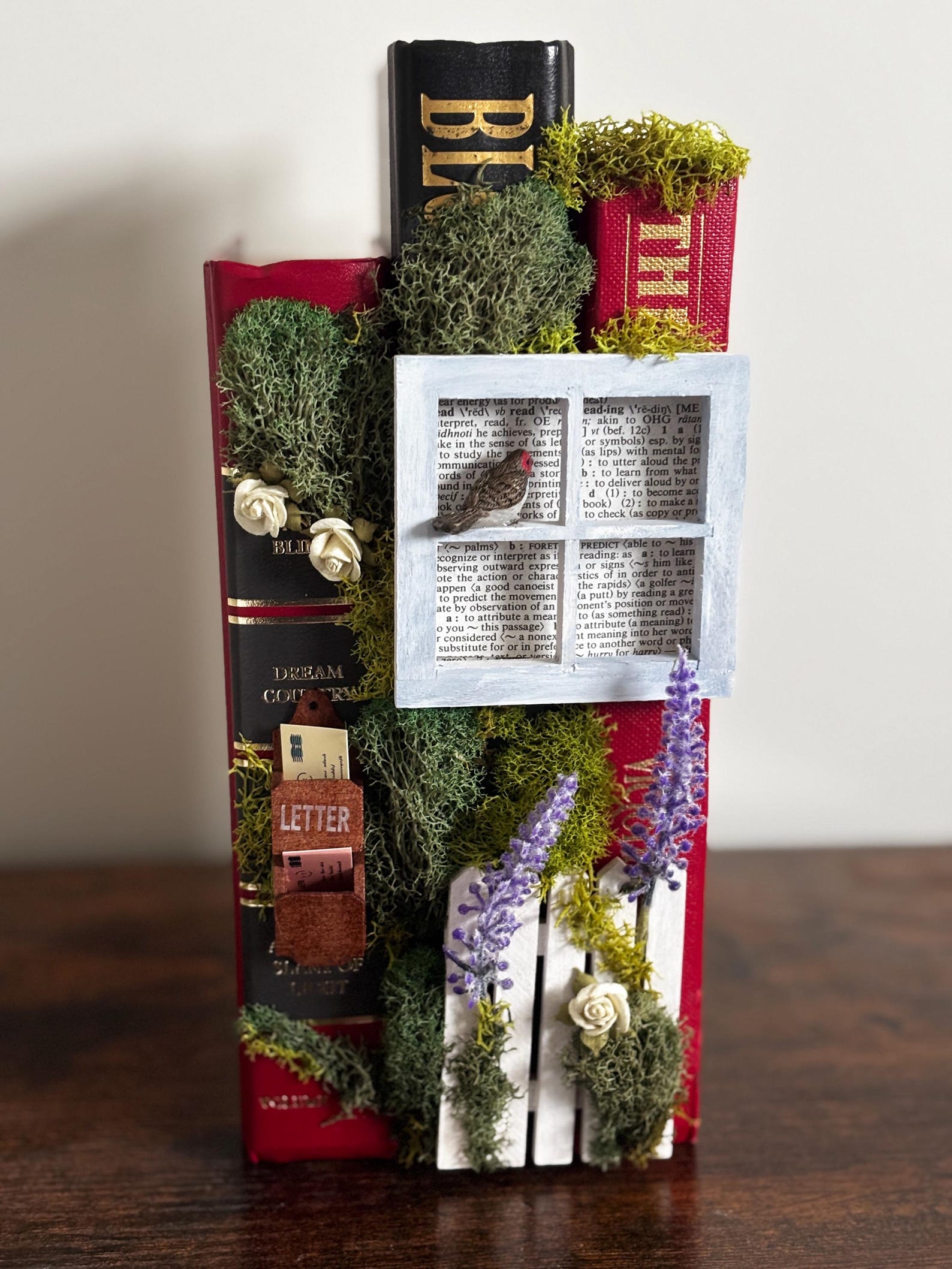 Magical Bookshelf Decor, Book Divider, Unique Gifts, Handmade Crafts ...