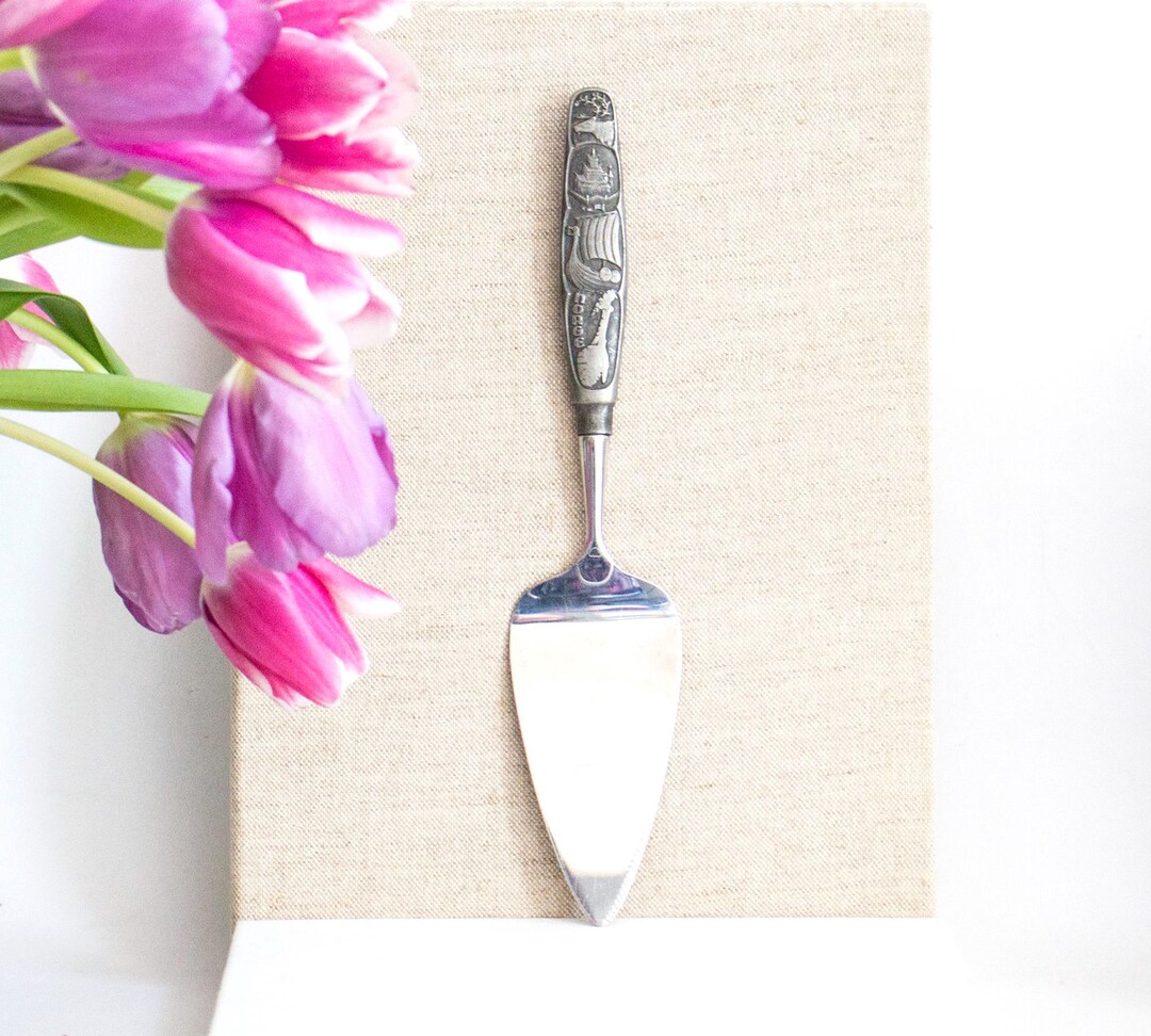 Vintage Norway Konge Tinn Cake Server, Viking Ship Cake Spatula Norway ...