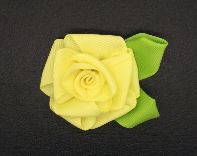 Rose in Bloom Snap-in Dog Bows® Flower Yellow SMALL/MEDIUM Dog Collar ...