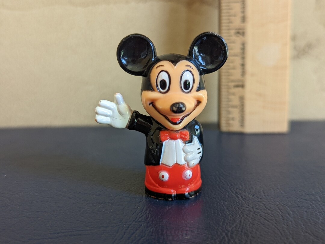 Waving Mickey Mouse Figure, 2 Inches Tall, Mickey Mouse Plastic Figure ...