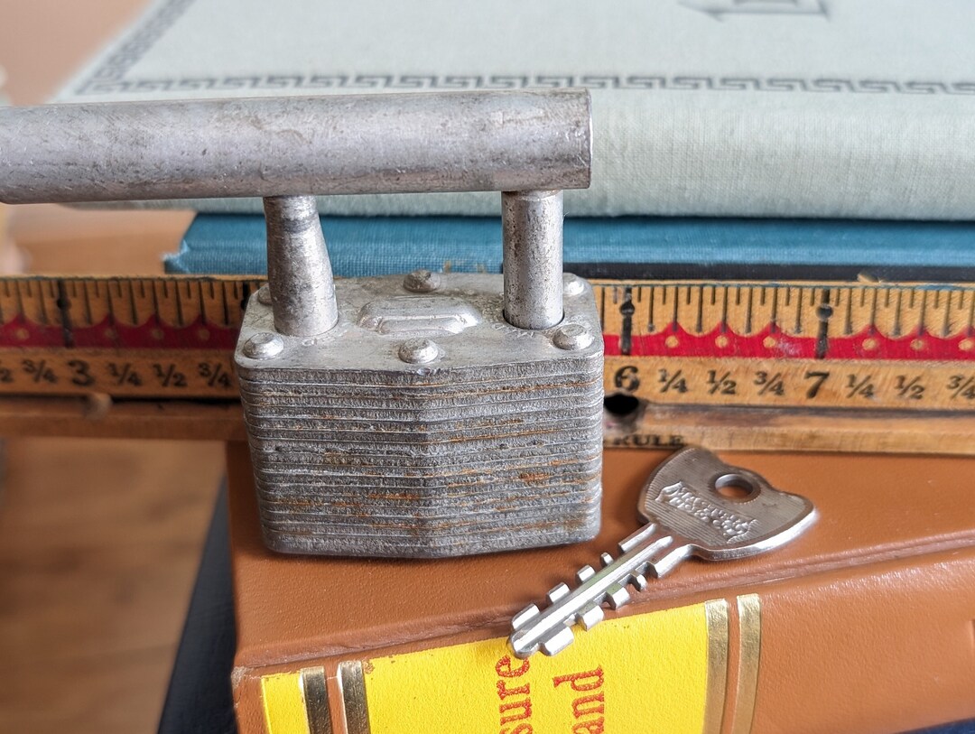 Master Lock Padlock and One Key, 8.5 Oz - Etsy