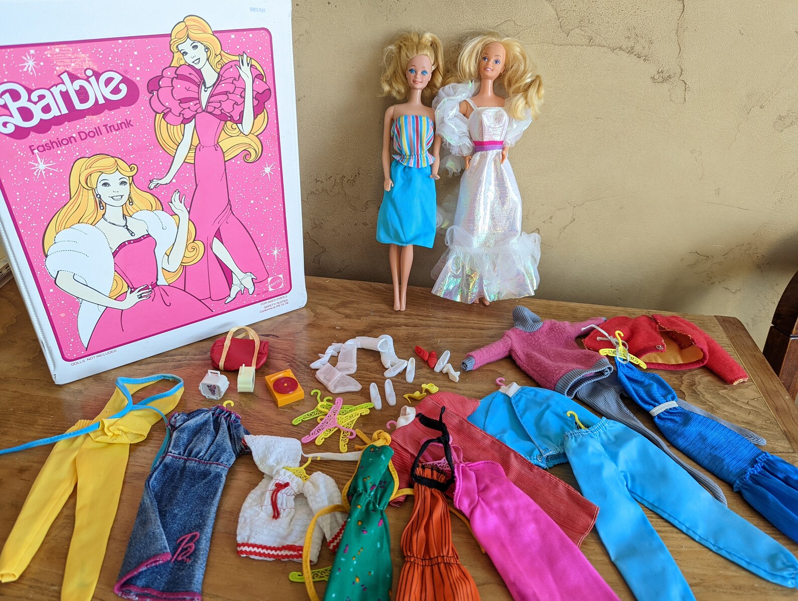 80s Barbie Collection, Barbie Case, Two Barbies and 10 Outfits Plus ...