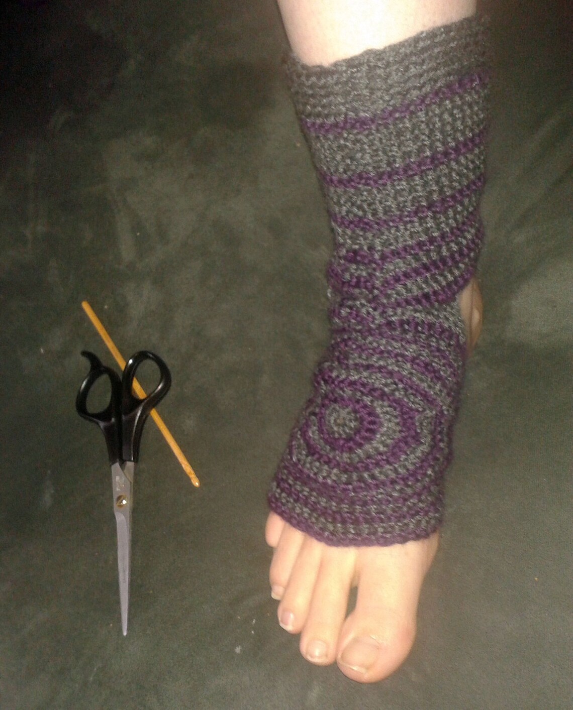 Yoga Around Socks Crochet Pattern PDF Toeless No Toe Athletic | Etsy