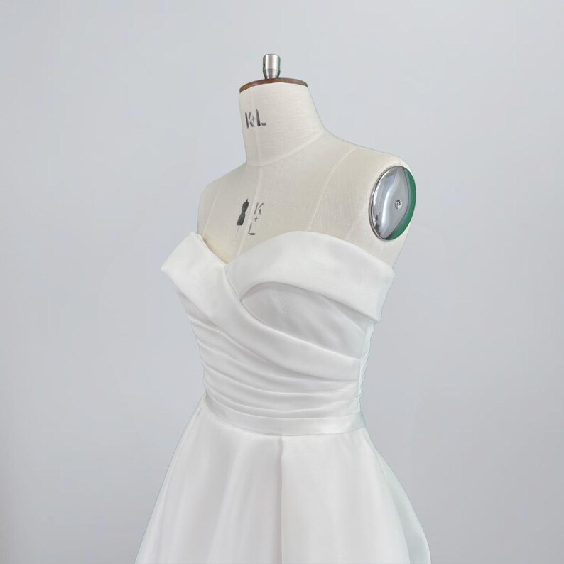 2cm Ivory Duchess Satin Wedding Belt, Minimalist Bridal Belt, Delicate ...