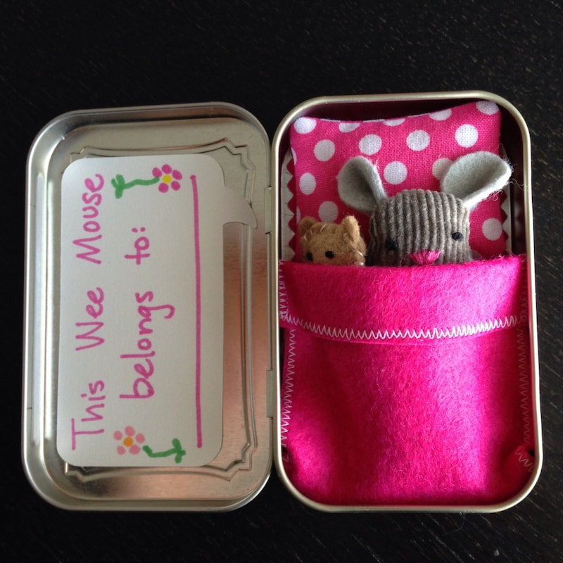 Mouse in Altoid Tin - Etsy