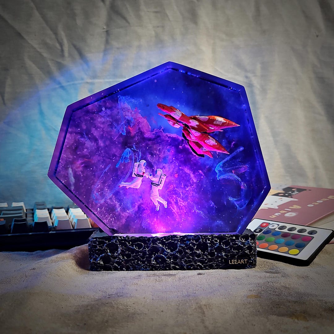 Astronaut and Spaceship Epoxy Resin Lamp,galaxy Custom Epoxy Lamp, Box ...