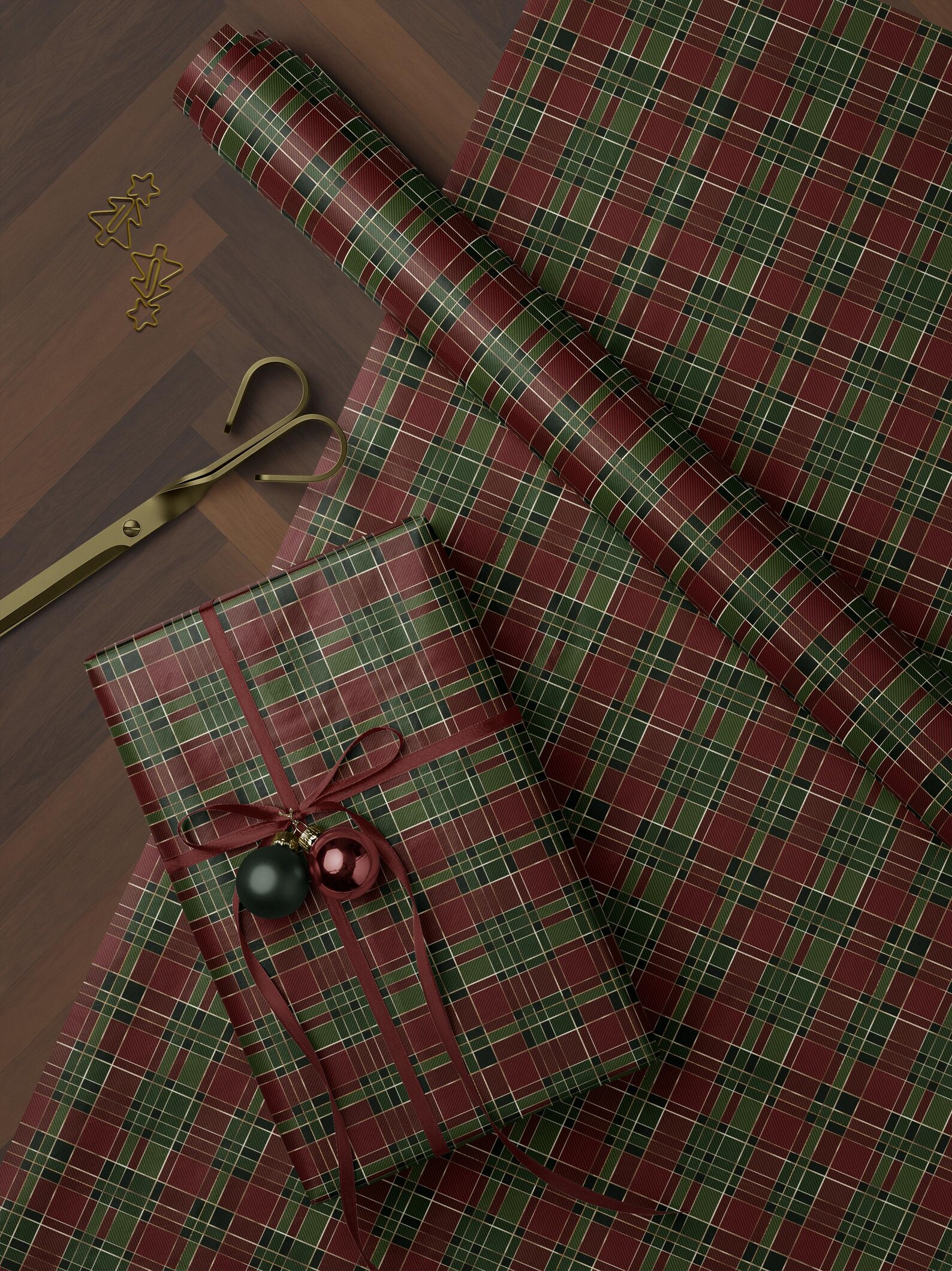 Traditional Christmas Wrapping Paper Roll Classic Tartan Plaid Pattern ...