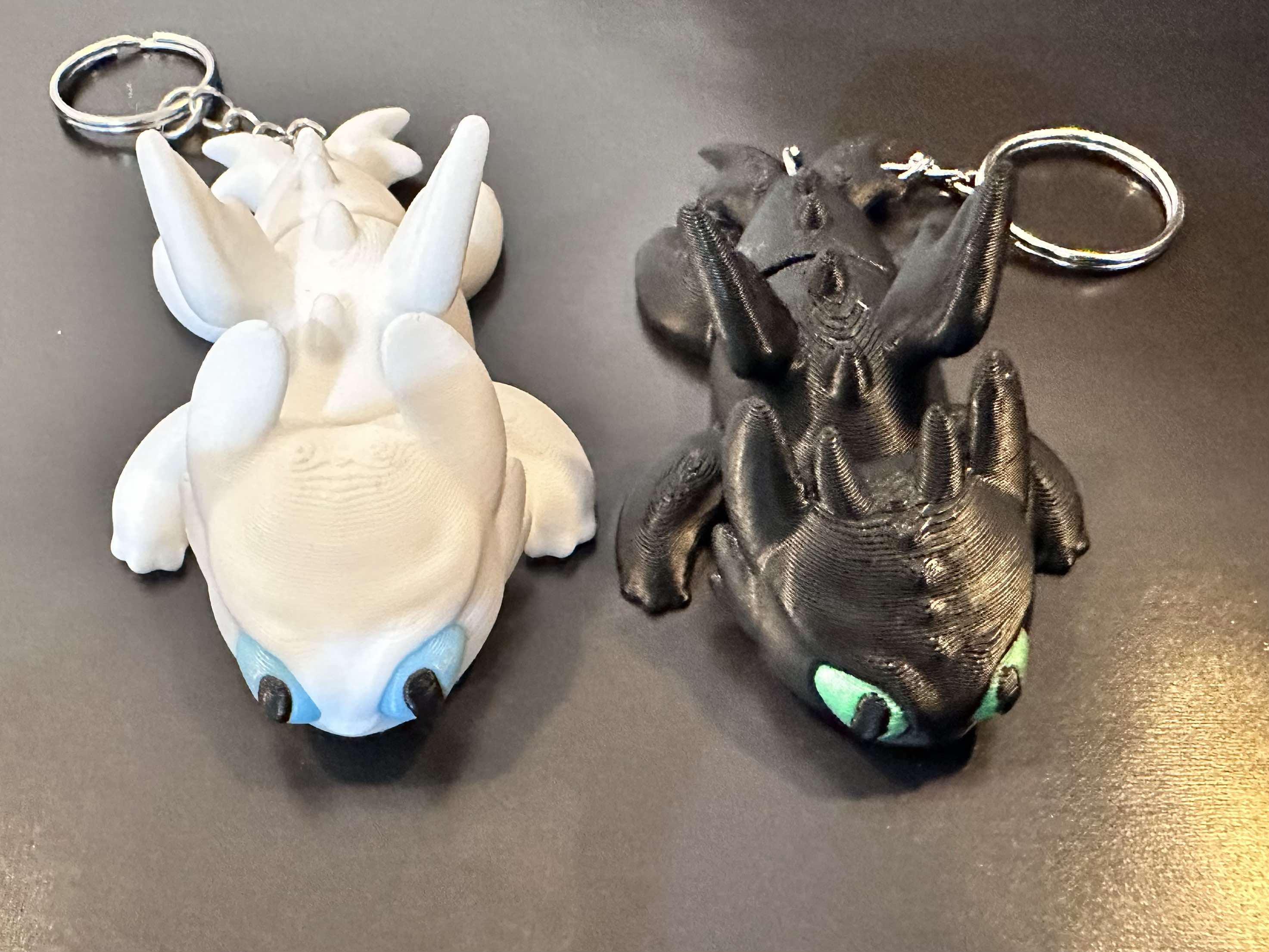 Flexi Toothless / Light Fury Keychain - Etsy