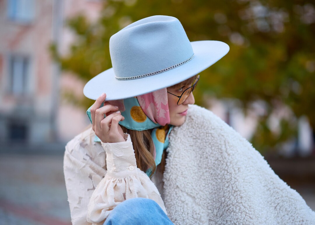 GEORGIA Women's Fedora Felt Hat, Large Brim, Chain - Etsy