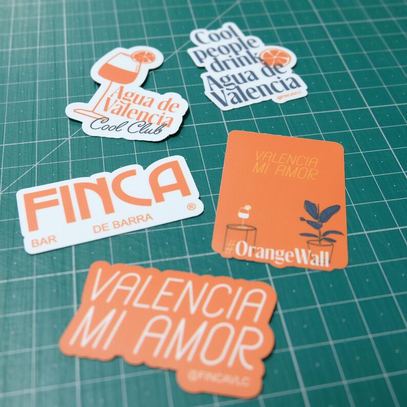 Pegatinas Personalizadas Troqueladas Con Logotipo | Stickers Vinilo ...