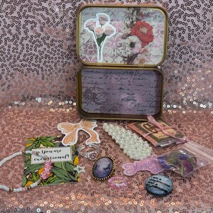 Pretty Parcel Decorated Mint Tin Jewelry Box Gold Hinged Storage Box ...