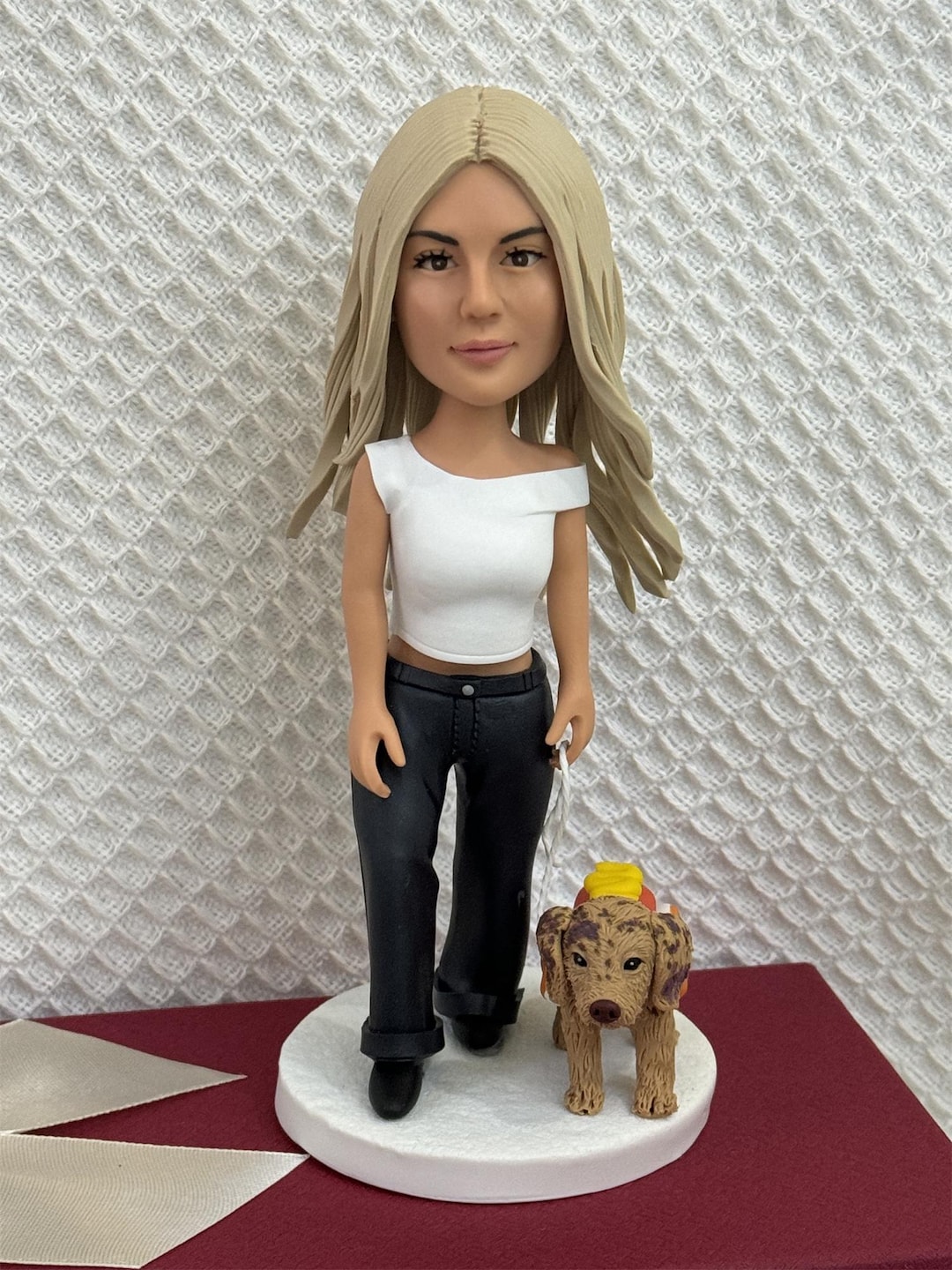 Custom Actor Sister Beard Bobblehead, Bobblehead, Full Body Custom ...