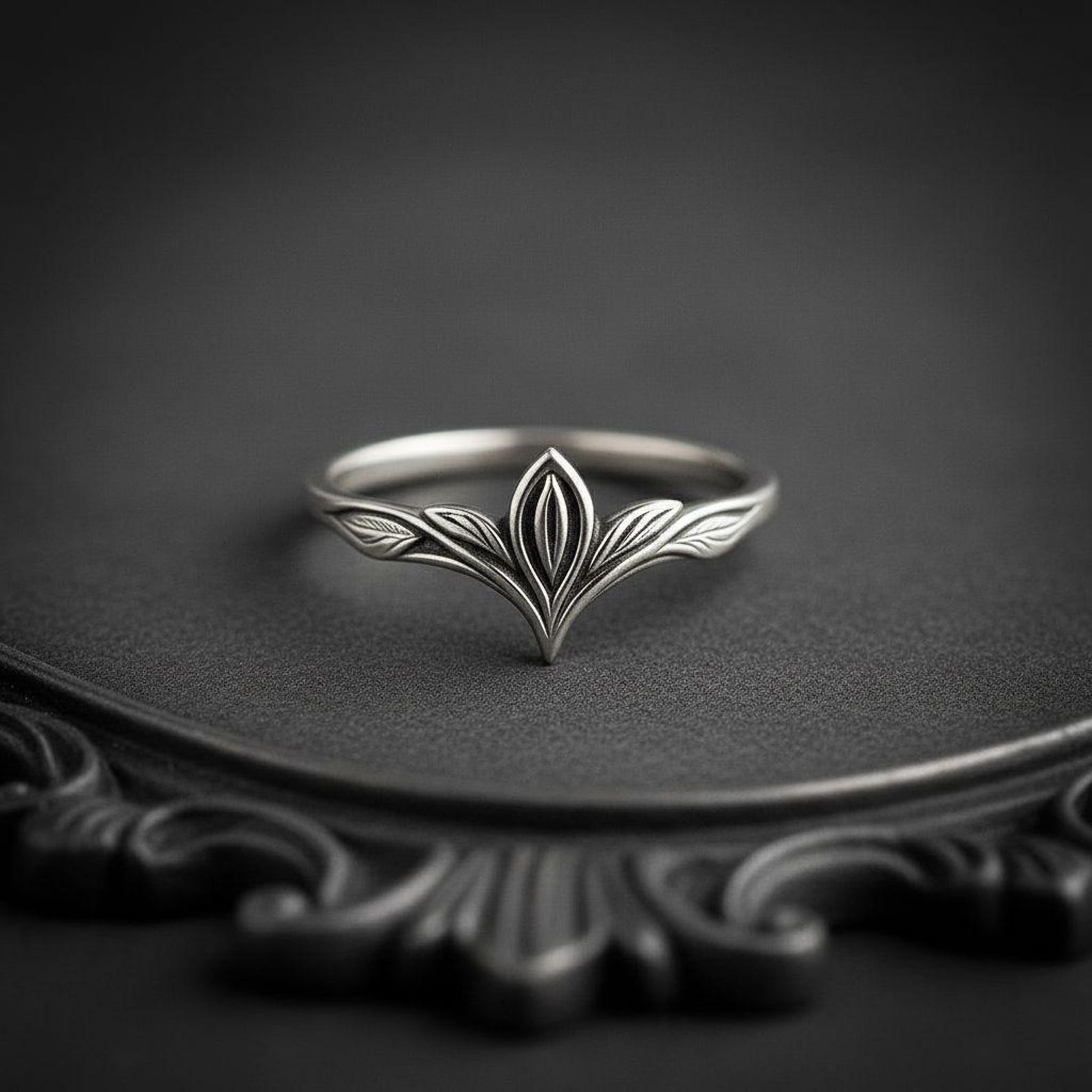 Minimalist Elf Ring | 925 Sterling Silver | Elven Fantasy Leaf Band ...