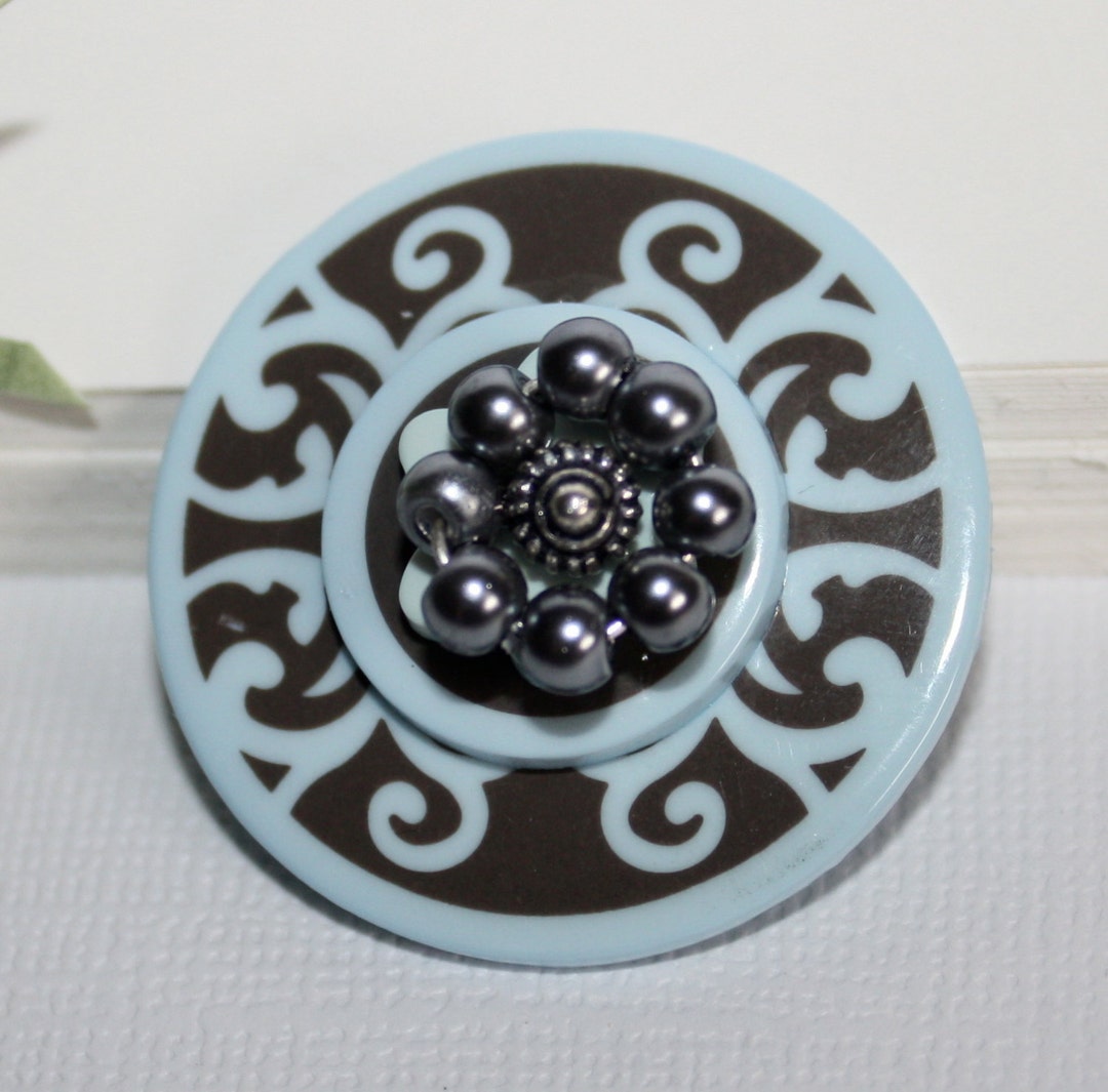 Pin-brooch-broach-plastic-acrylic-tiered Stacked Button Pin-light Baby ...