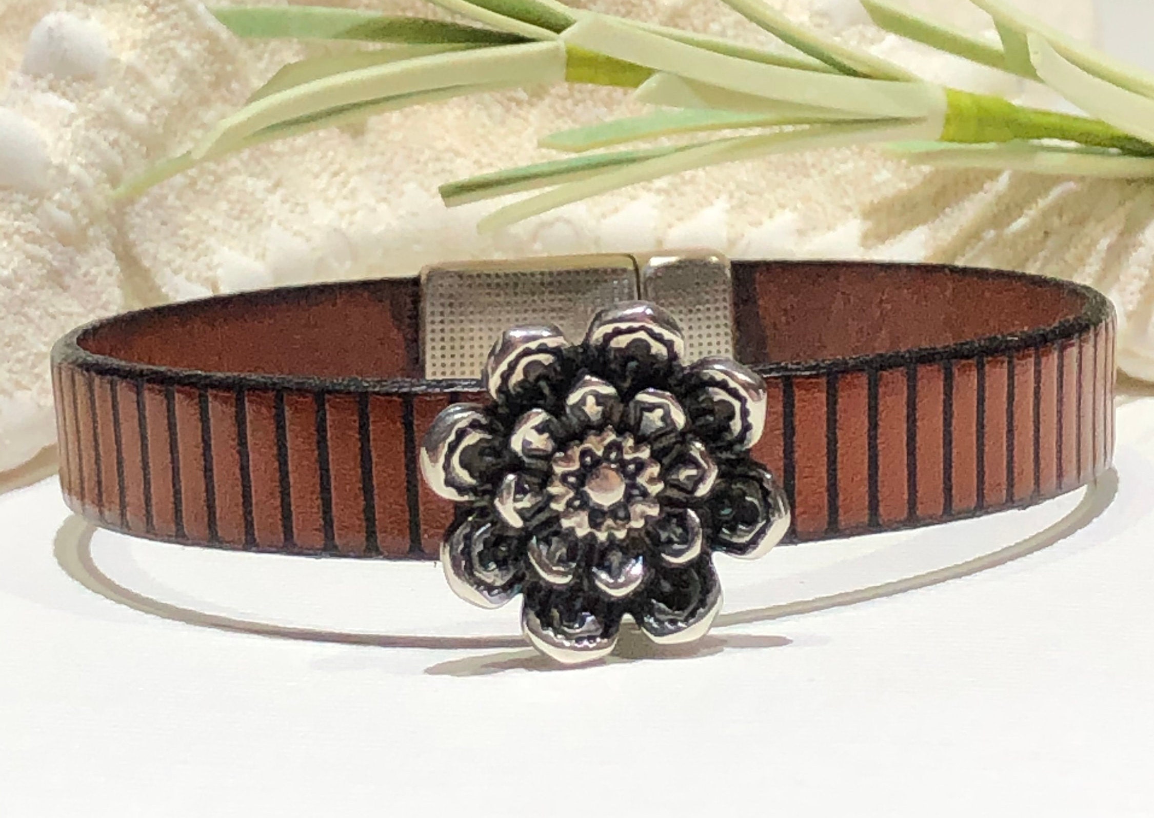 Bracelet-detailed Antique Silver Flower Rivet-10mm Black Lined - Etsy