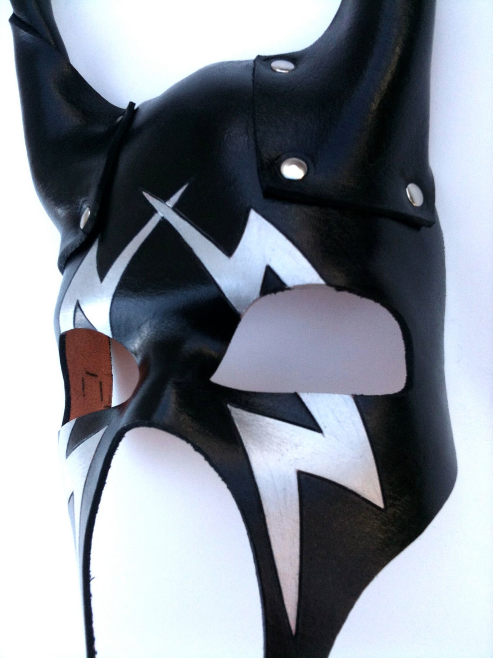 Zeus Version 2 Leather Mask - Etsy