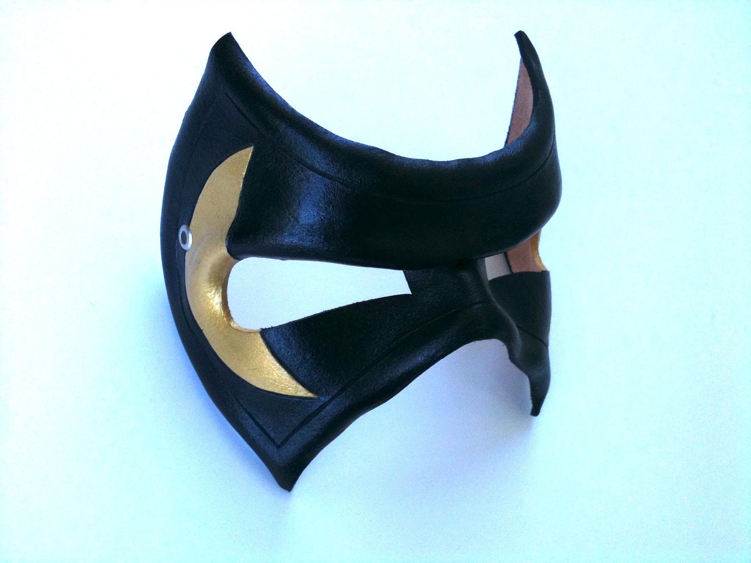Two-toned Villain Leather Mask - Etsy