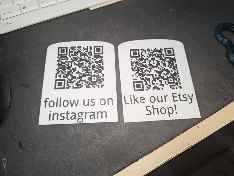 3D Printed Custom QR Code Display Signs – Perfect for Small Businesses ...