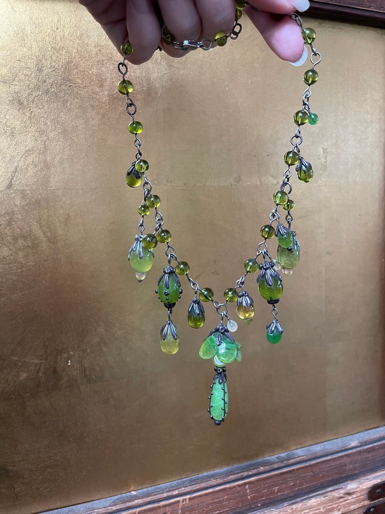 Grand Green Hanging Garden Necklace - Etsy