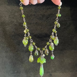 Grand Green Hanging Garden Necklace - Etsy