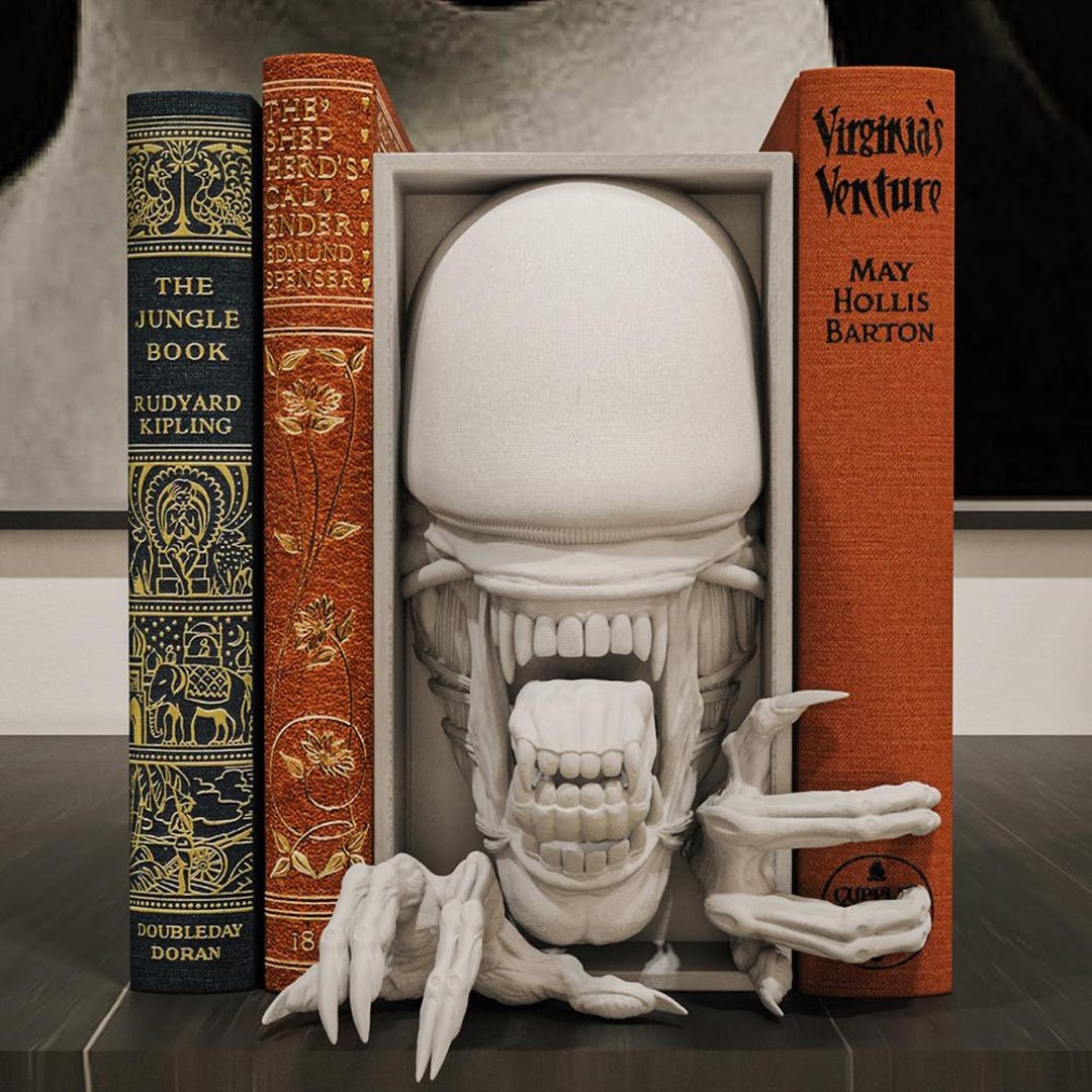 Book Nook Xenomorph From Alien Bookshelf Insert Bookend - Etsy