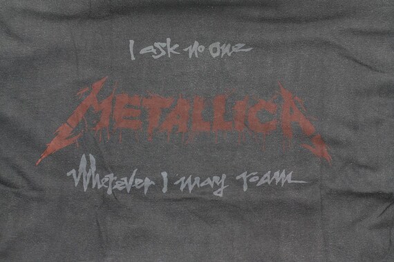 Vintage Metallica T-Shirt - Rare Graphic Design - Gem