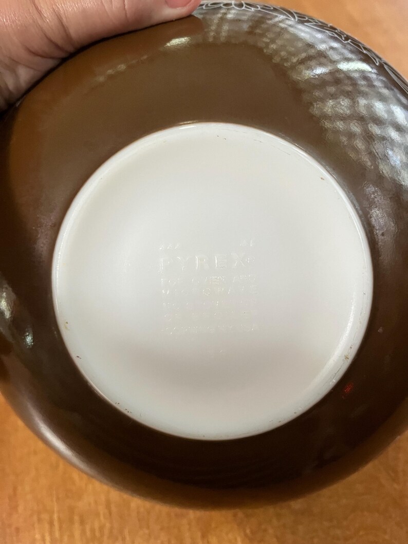 Pyrex Vintage Woodland Mixing Bowls, 4pc. Set Brown and Tan Nesting ...