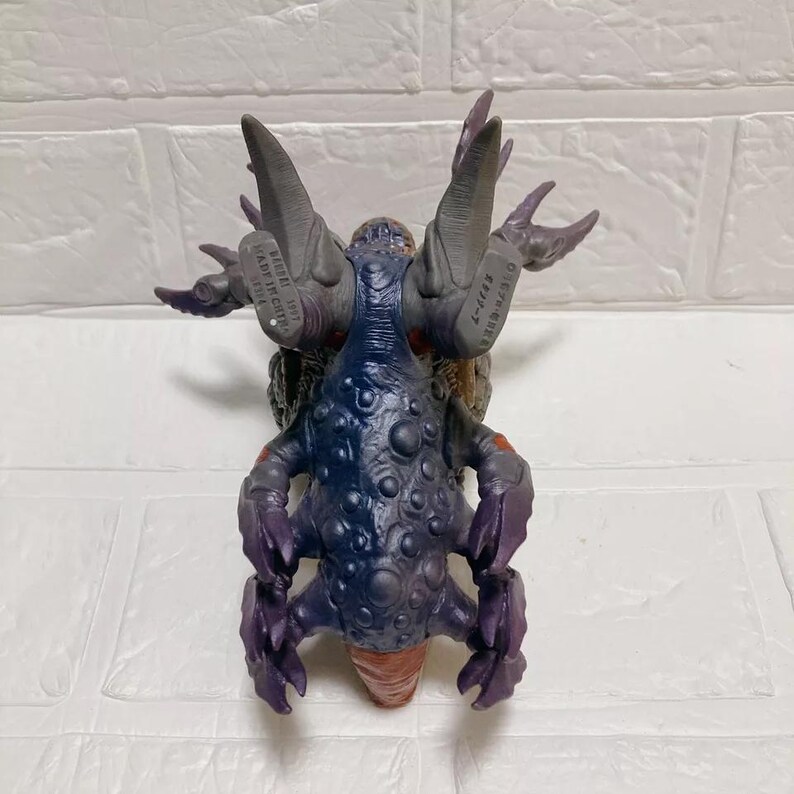 Rare 1997 BANDAI Ultraman Ultra Monster Gatanothor Soft Vinyl Figures ...