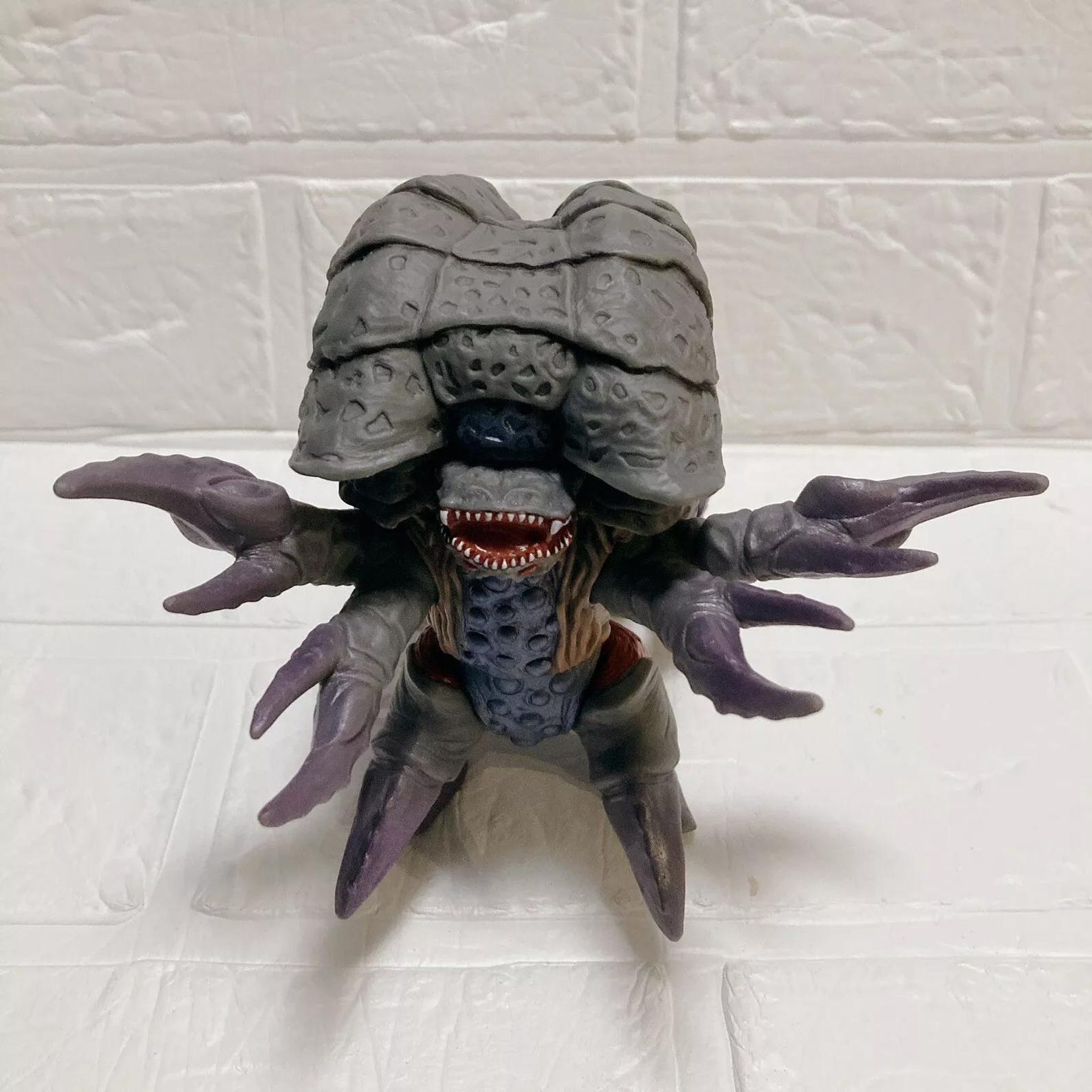 Rare 1997 BANDAI Ultraman Ultra Monster Gatanothor Soft Vinyl Figures ...