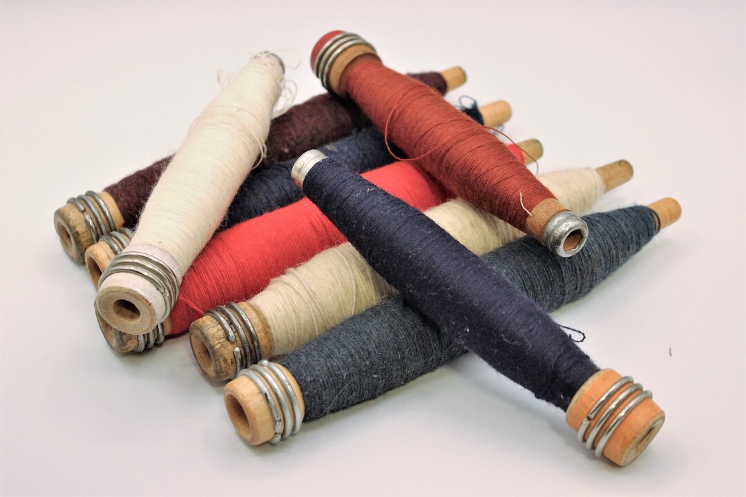 Threaded Shuttle Spindles Vintage, Spools With Thread - Etsy