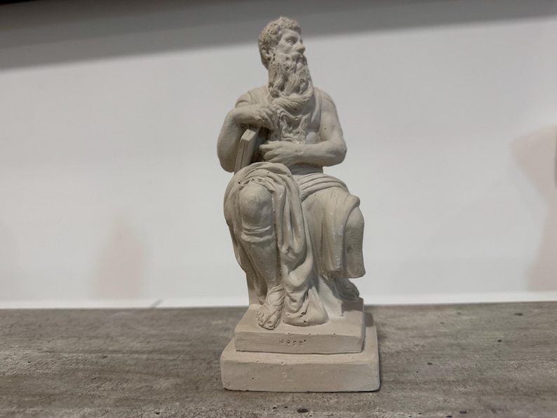 Michelangelo Moses Statue in Alabaster – Handmade San Pietro Sculpture ...