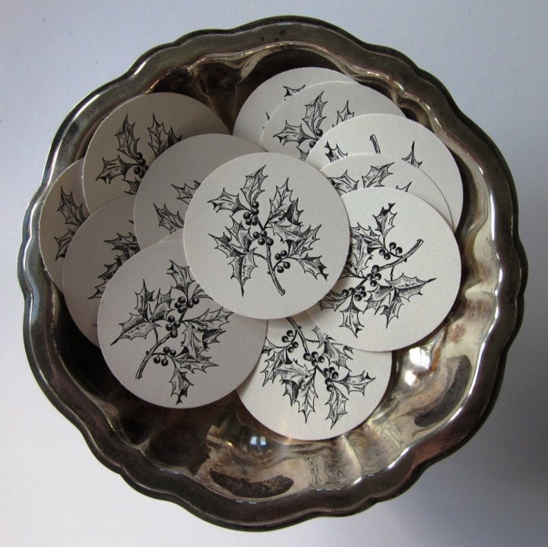 Holly Tags Round Gift Tags Set of 10 - Etsy